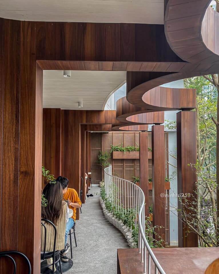 Bonjour Café - Khoe Quán