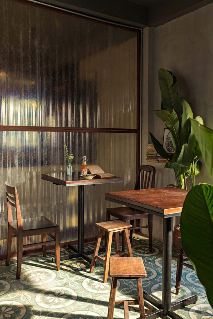 Nhà Hẻm cafe - Khoe Quán