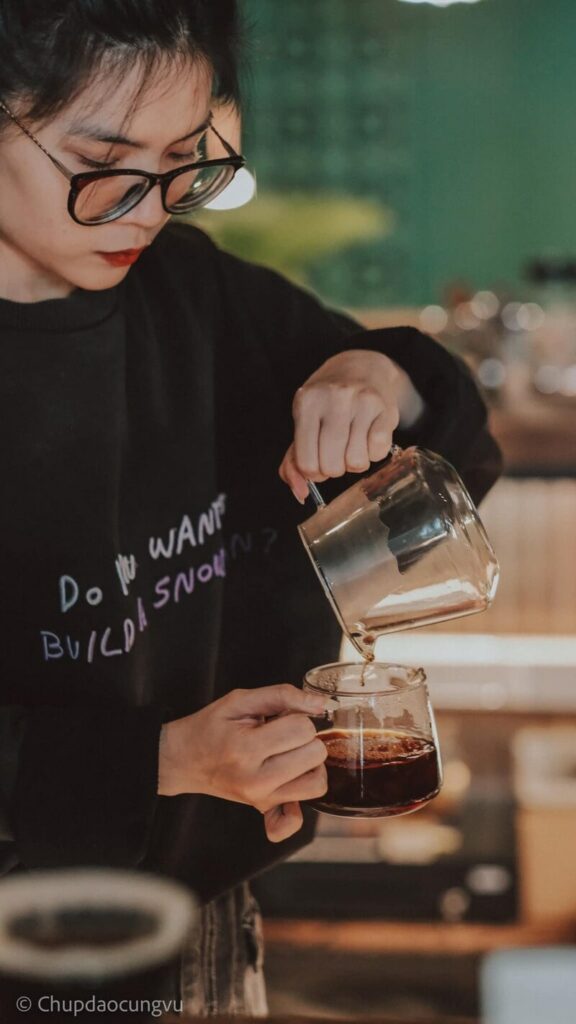 Y coffee - Khoe Quán