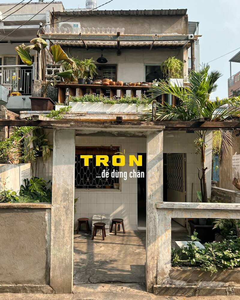 TRỐN để dừng chân - Khoe Quán