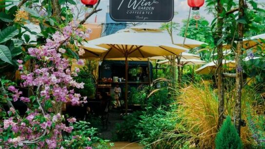 Bibli Library Cafe - Khoe Quán