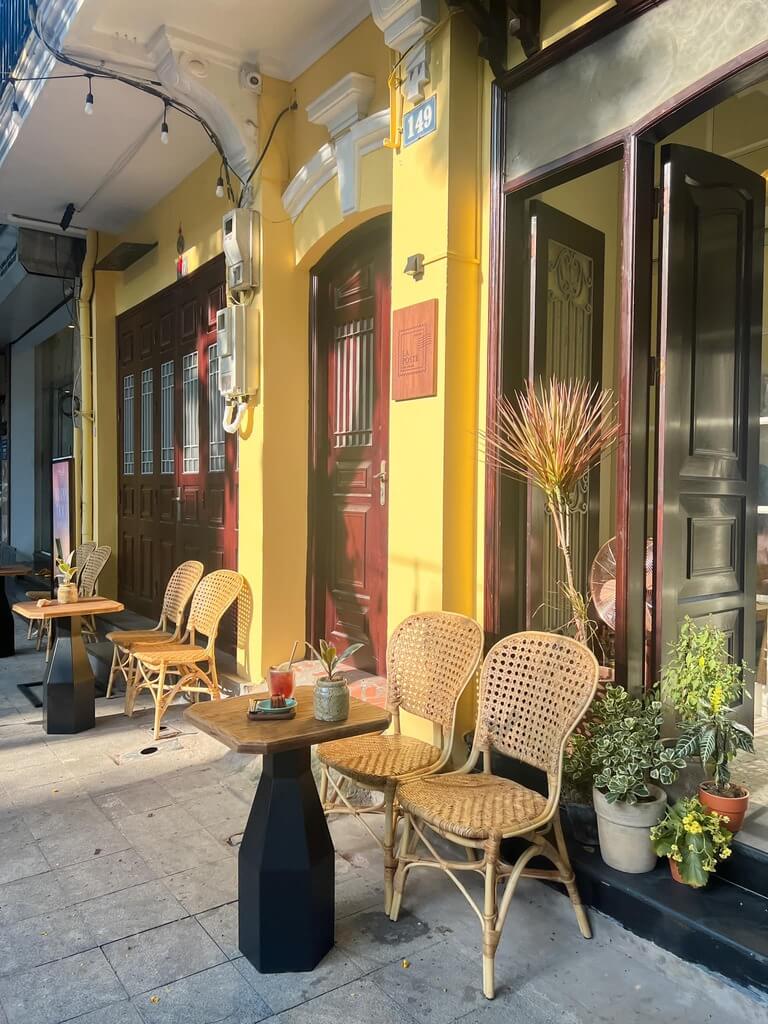 La Poste Cafe & Bistro - Khoe Quán