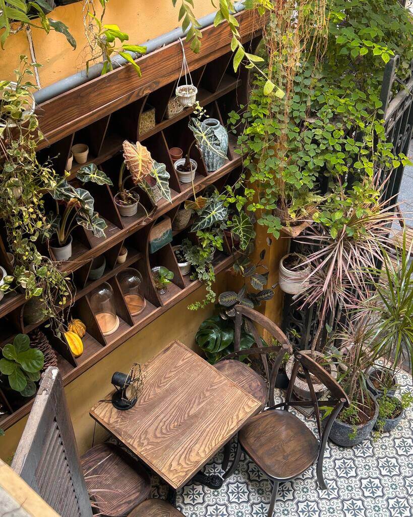 Mira Coffee & Restaurant - Khoe Quán