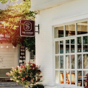 Mira Coffee & Restaurant - Khoe Quán