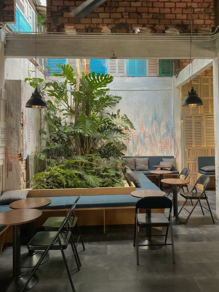 The Little Bean Coffee - Tiệm cafe tựa như khu vườn trên mây - Khoe Quán