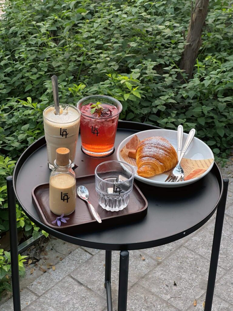 Là Coffee - Khoe Quán