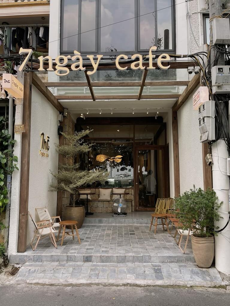 7 ngày cafe - Khoe Quán