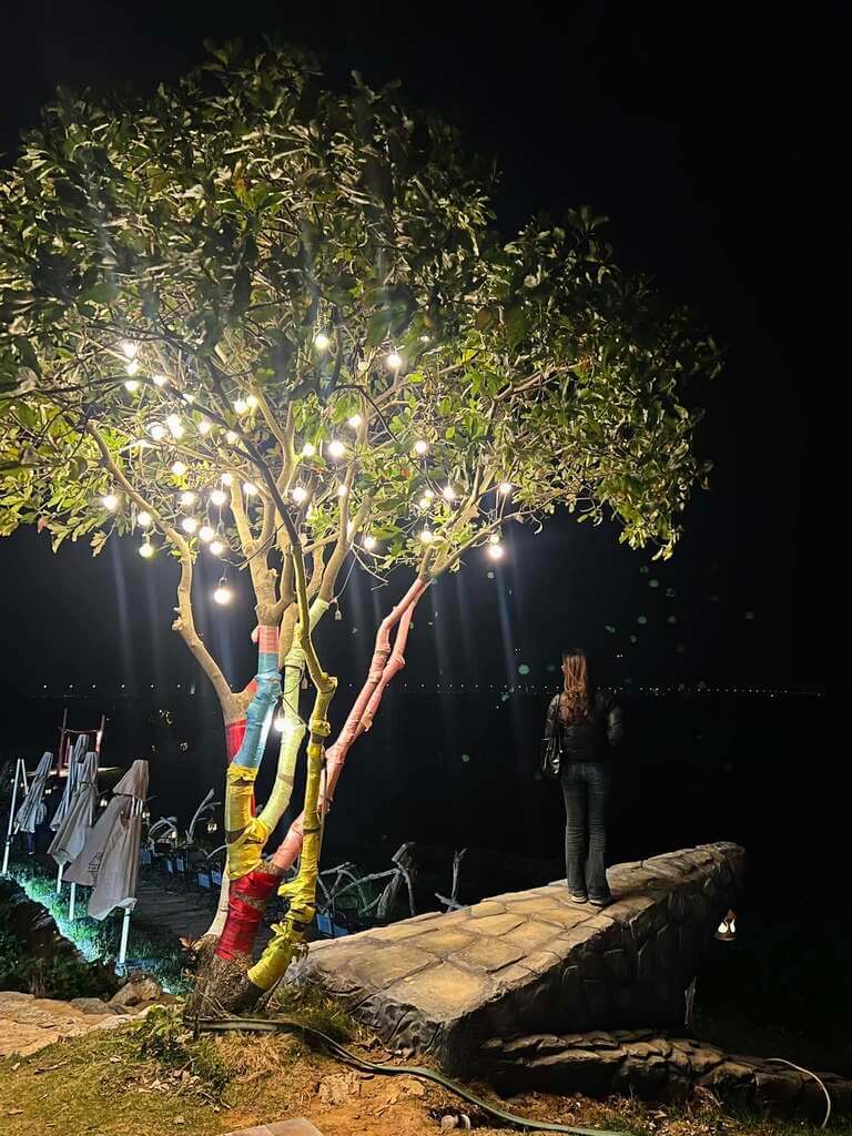 TREEBEE LÀNG HOA - Khoe Quán